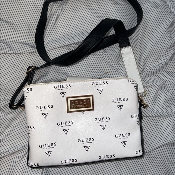 Guess | Bags | Guess Cross Body Bag | Poshmark